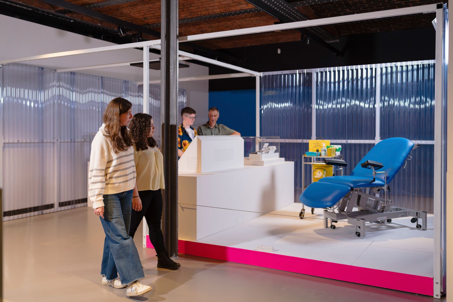 REVIEW: Injecting Hope: The Race for a COVID-19 Vaccine brings a ...