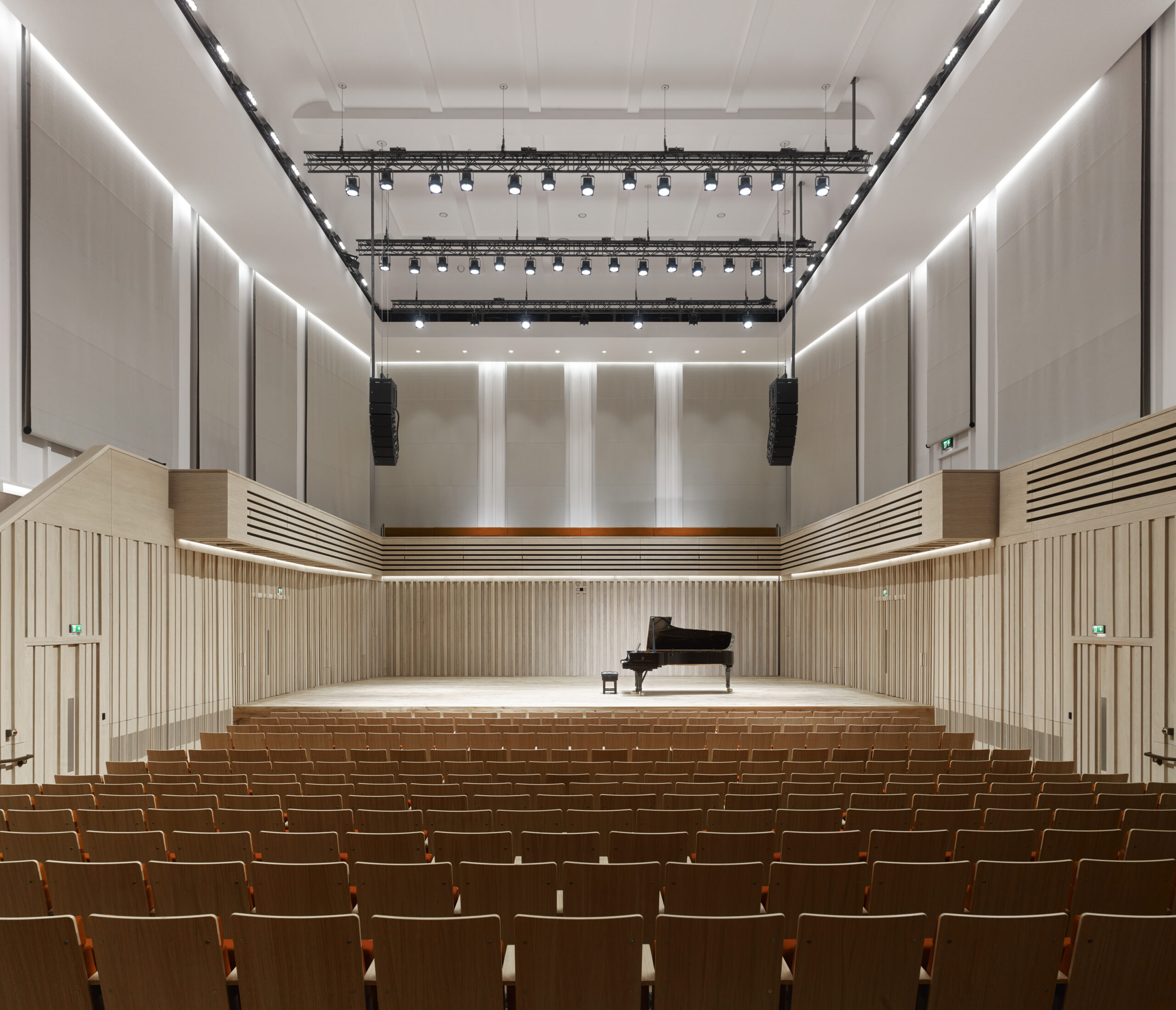 The Stoller Hall brings immersive, spellbinding live classical music ...
