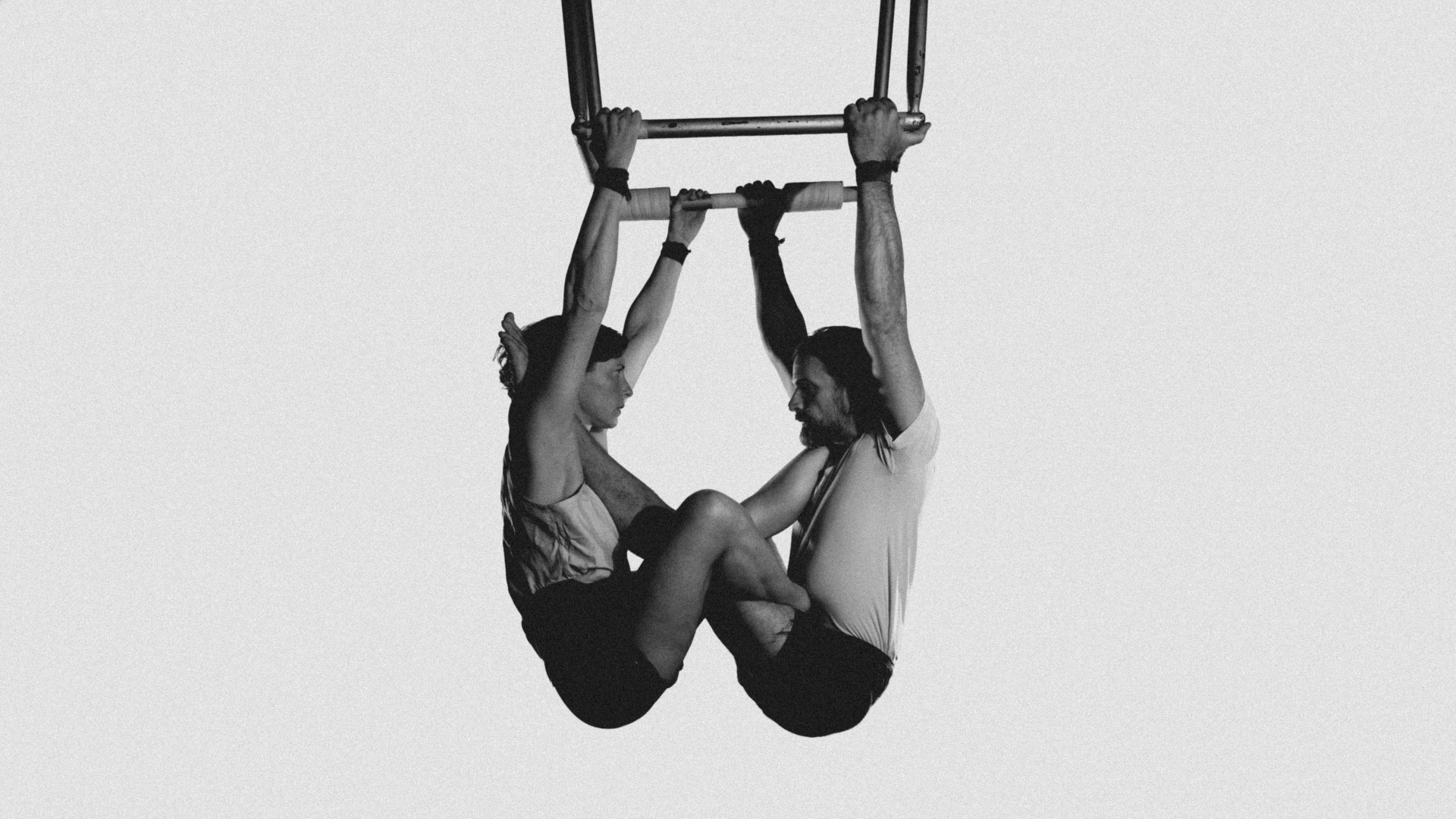 Collaborator brings a gripping, acrobatic exploration of working ...