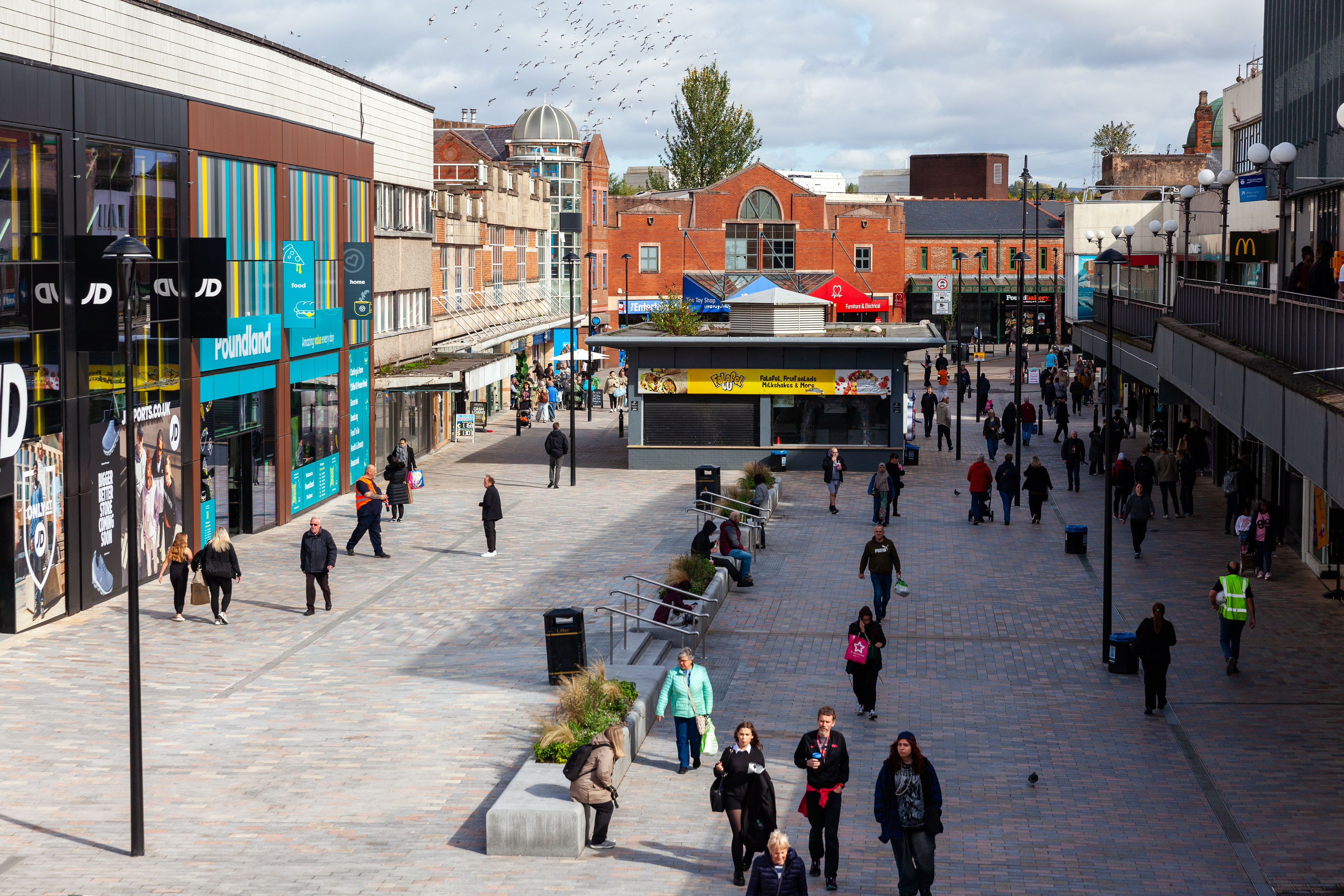 Global jewellery retailer Lovisa set to open in Stockport's revived ...